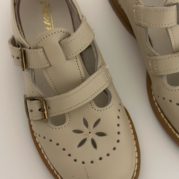 foot mates | Shoes | Footnotes Stride Rite Mary Janes Tan Leather 85 ...
